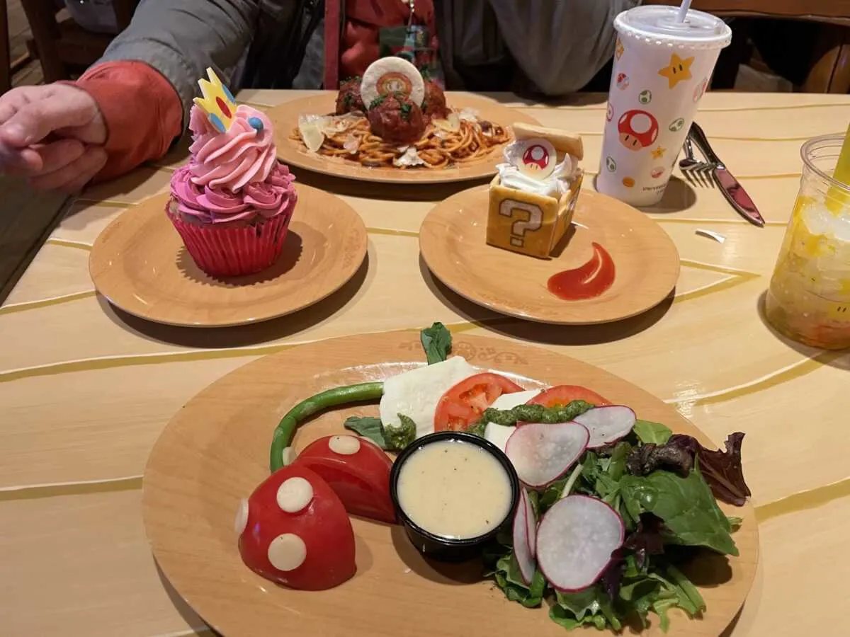 Super Nintendo World Preview: A Visit to the New Land