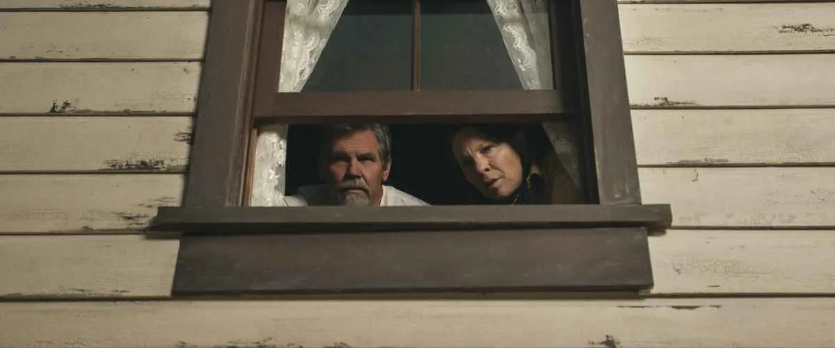 Outer Range Season 2 Release Date and Photos Revealed