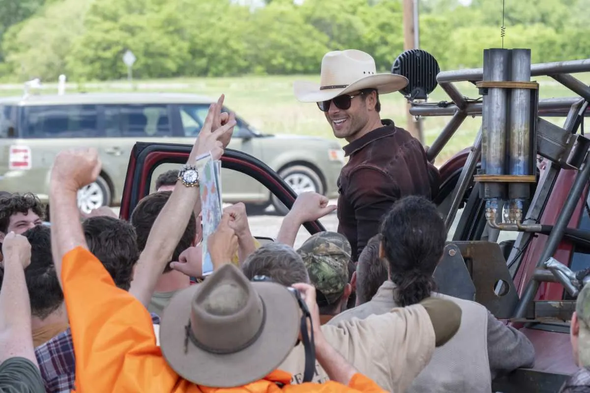 Go Behind the Scenes of Twisters